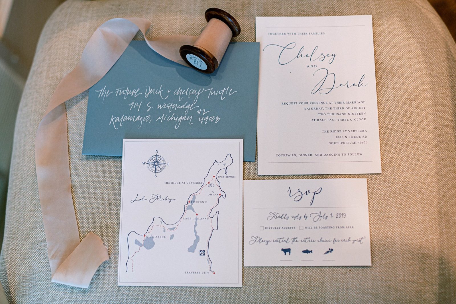 Organic, Preppy Northern Michigan Wedding | Carrie House Photography